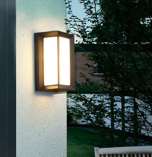 Genara Outdoor Wall Light | Screed