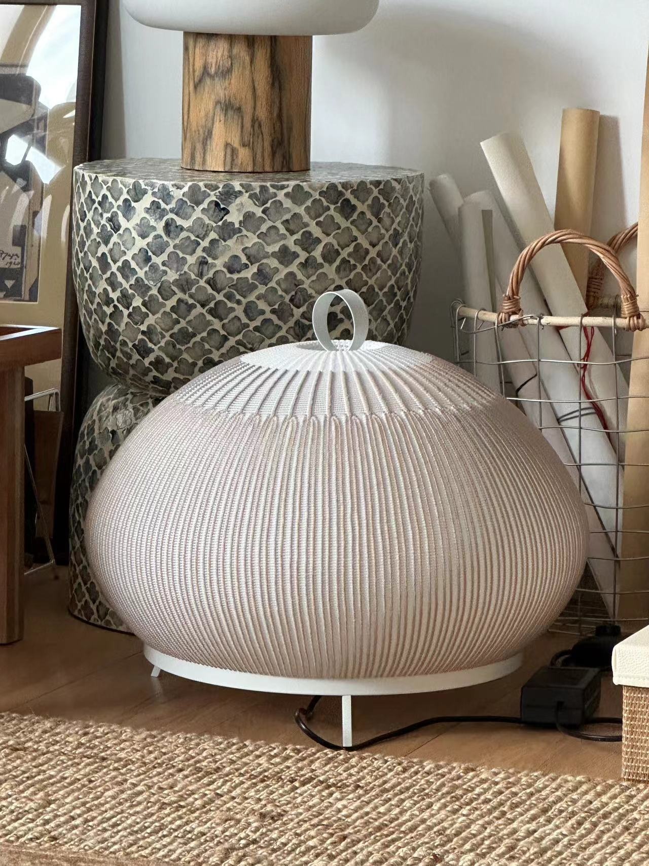 Hinnori Knitted Fabric Shade Floor Lamp | Screed